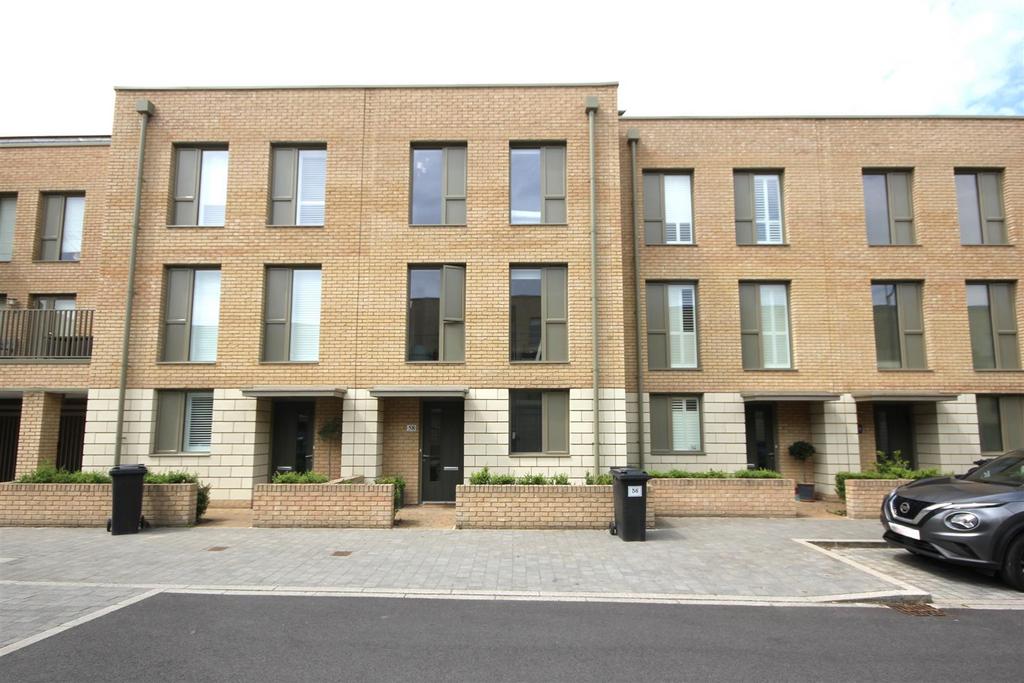 Clock Tower Way, York 3 bed house - £2,500 pcm (£577 pw)