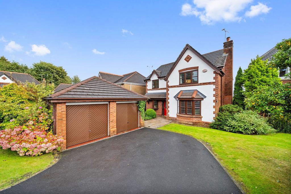 Redwing Avenue, Blackburn BB6 4 bed detached house for sale - £419,950