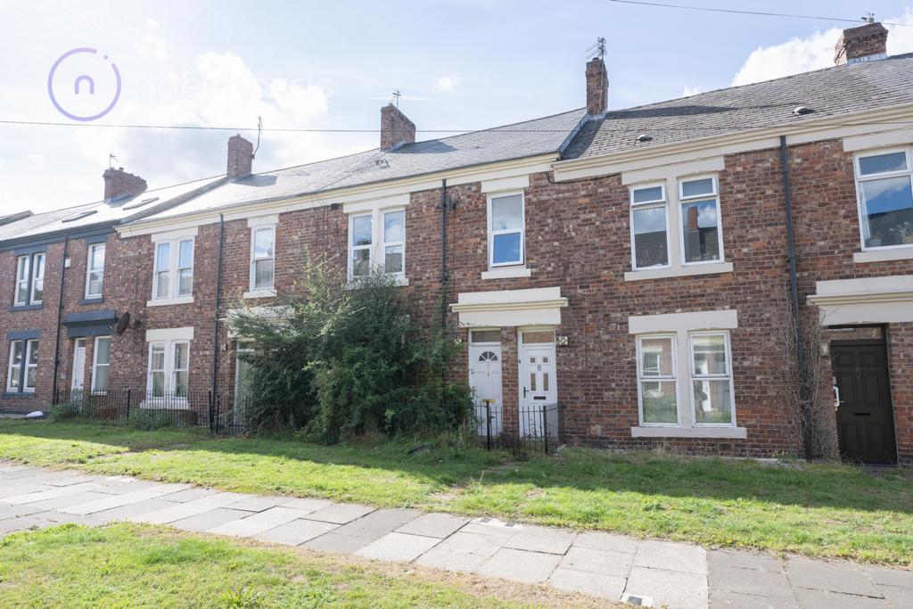 Fifth Avenue, Heaton, NE6 2 bed flat - £145,000