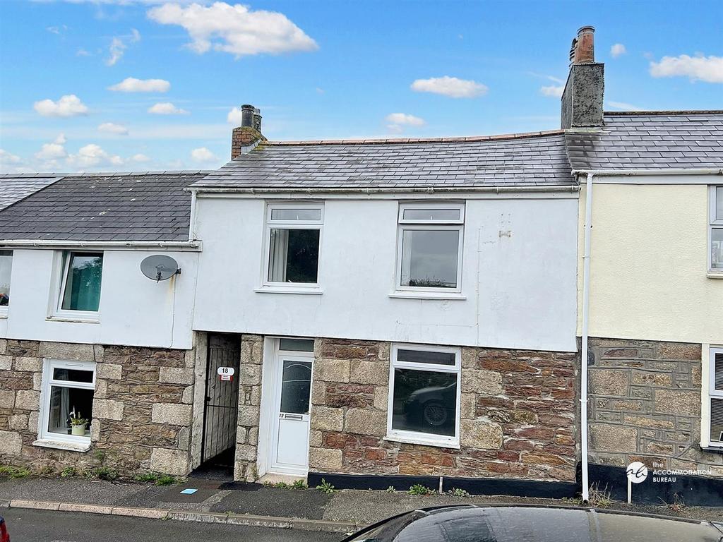 Fords Row, Redruth TR15 3 bed terraced house - £850 pcm (£196 pw)