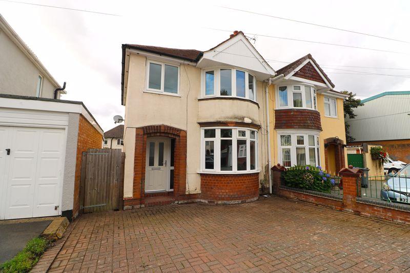 Alma Avenue, Tipton 3 bed semi-detached house - £140,000