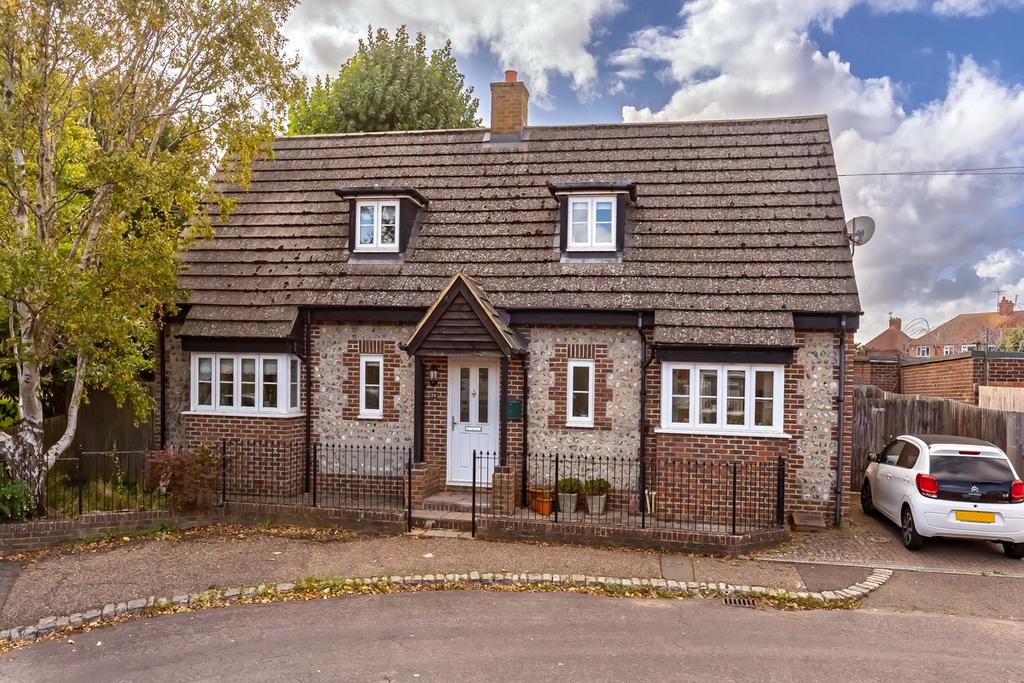 Sandown Road, Brighton, BN42 3 bed detached house for sale - £475,000