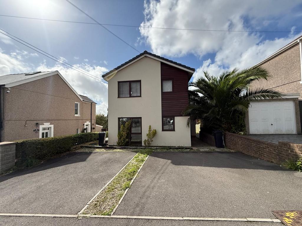 Old Road, Neath, Neath Port Talbot. 2 bed ground floor flat for sale ...