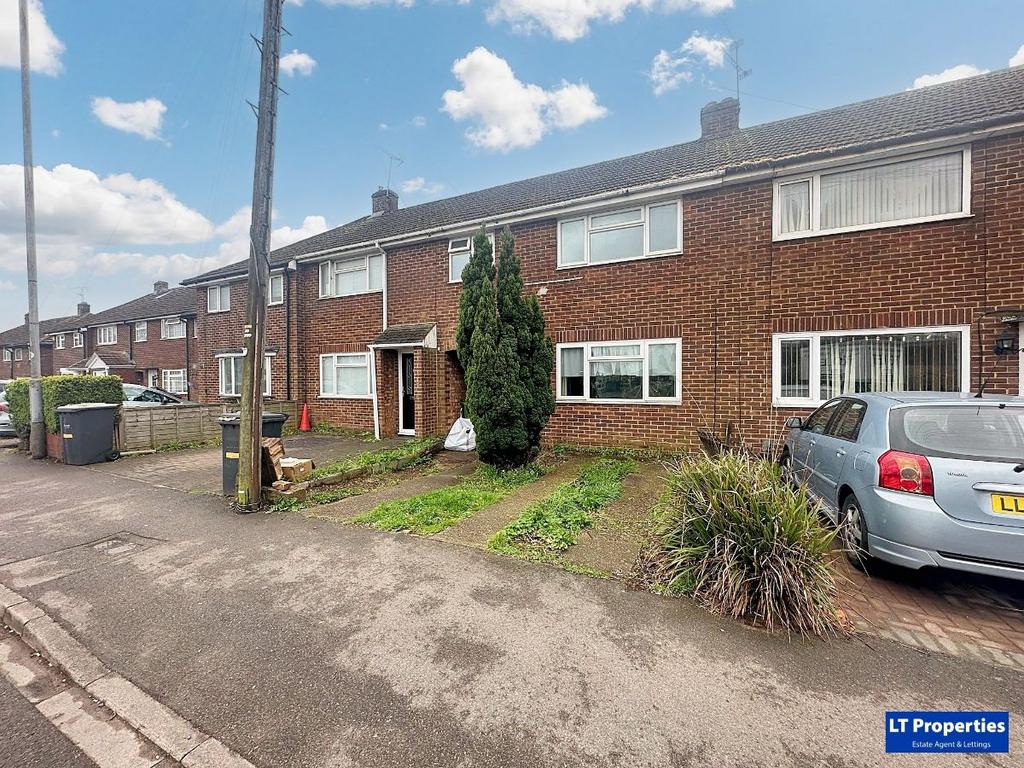 Luton LU1 3 bed terraced house for sale - £270,000