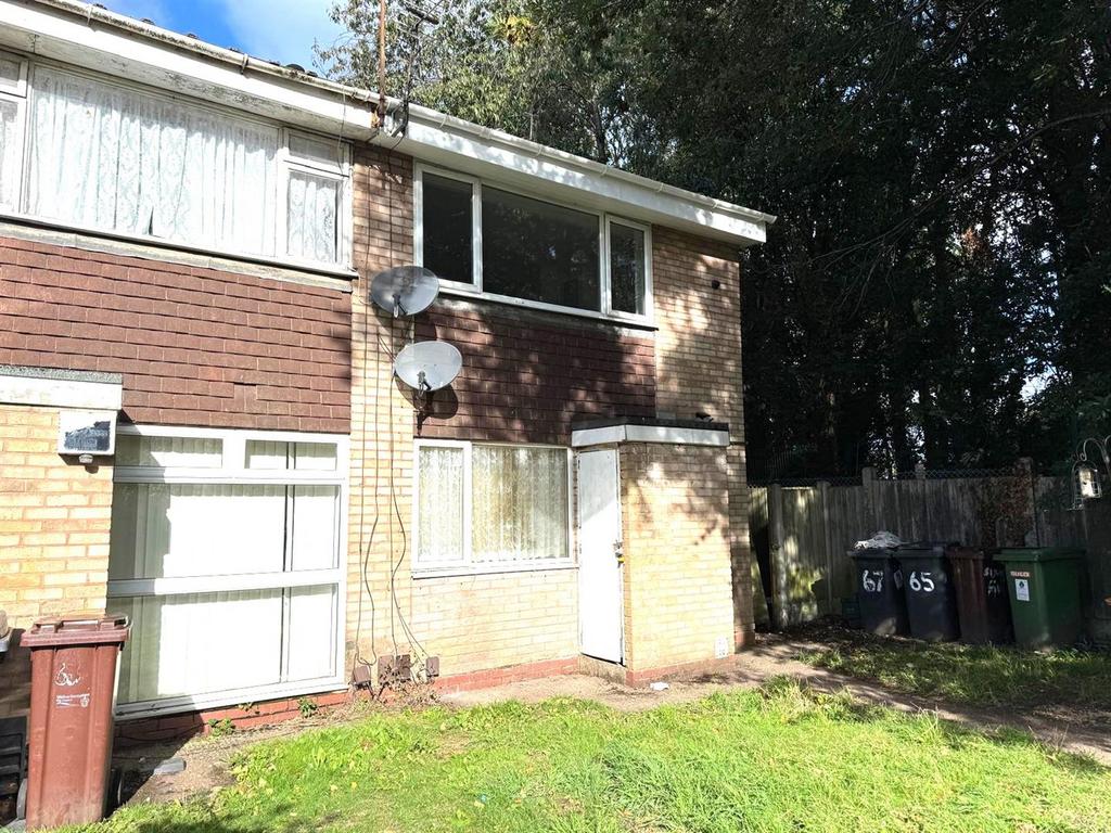 Lennox Gardens, Wolverhampton, WV3 0RR 1 bed flat - £650 pcm (£150 pw)