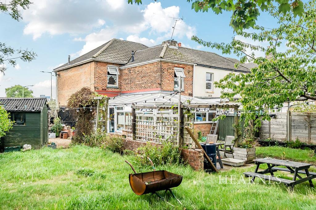 Capstone Road, Bournemouth, BH8 3 bed semi-detached house - £300,000