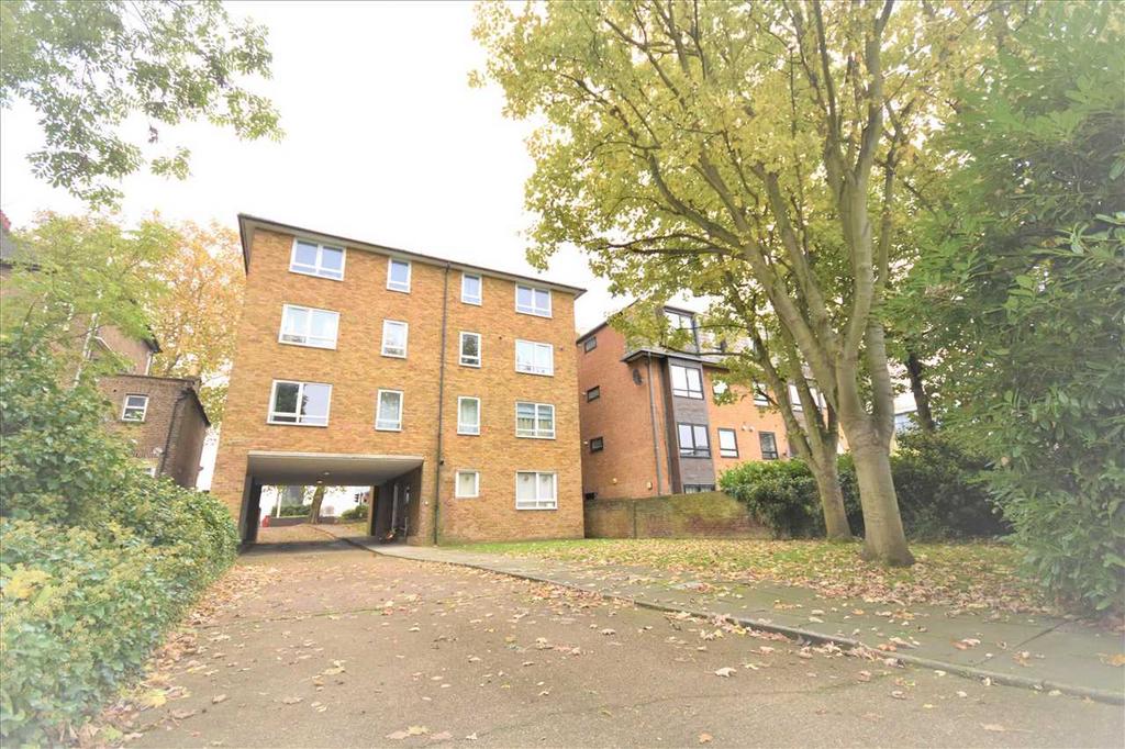 Addley Court, 435 Chiswick High Road... 2 bed flat - £2,149 pcm (£496 pw)