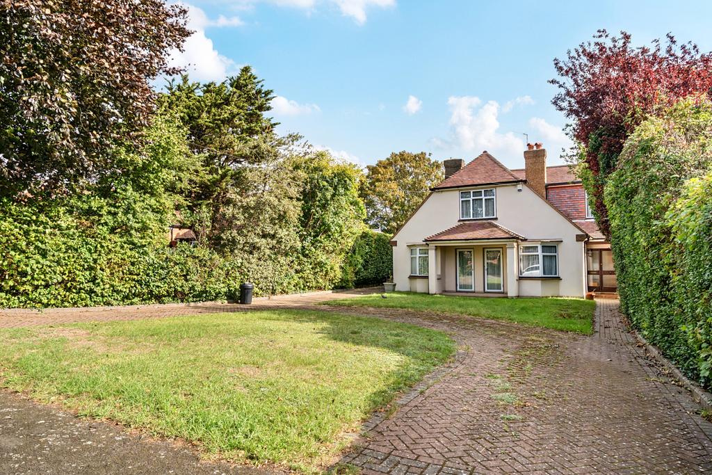 Malyons Road, Hextable, Swanley 4 bed detached house - £675,000