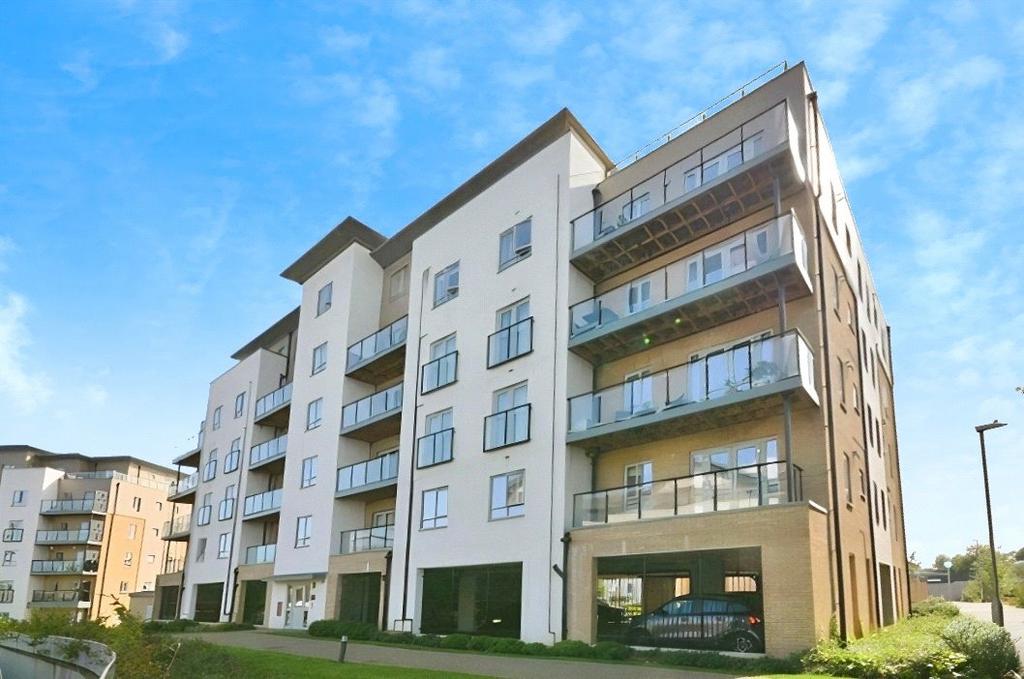 Fleming Place, Bracknell, Berkshire 1 bed apartment for sale - £210,000