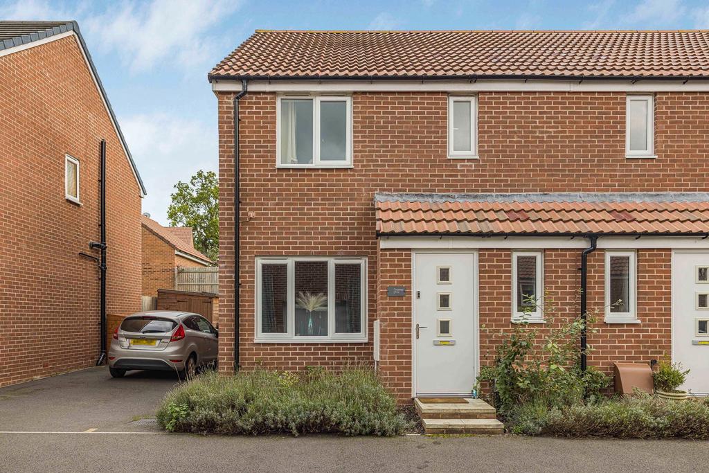 Fossebridge Place, Cheltenham, GL52 5BW 3 bed semi-detached house for ...