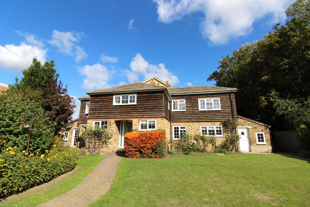 Rose View, The Green, RM15 4 bed detached house - £2,200 pcm (£508 pw)