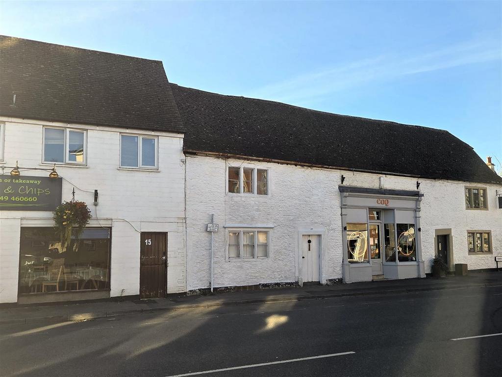 Timber Street, Chippenham 3 bed terraced house - £135,000