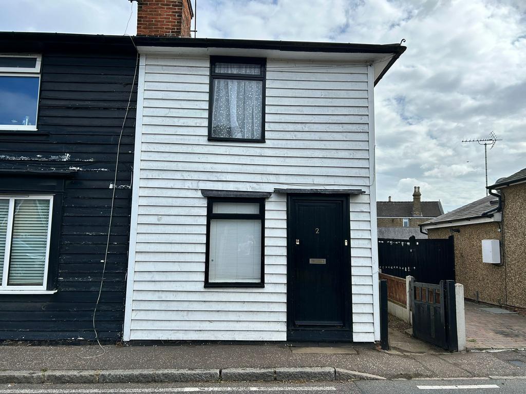 Althorne 2 bed semi-detached house for sale - £195,000