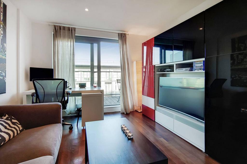 West Carriage House, Woolwich... 1 bed flat - £1,900 pcm (£438 pw)