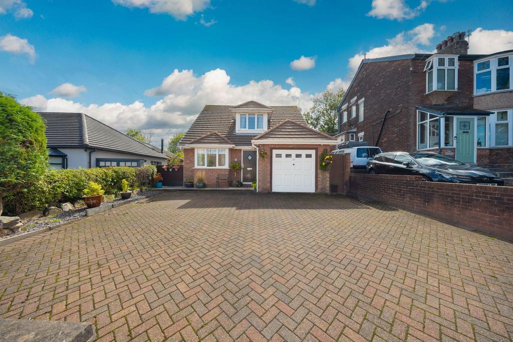 Broad Lane, St. Helens WA11 3 bed detached house for sale - £350,000