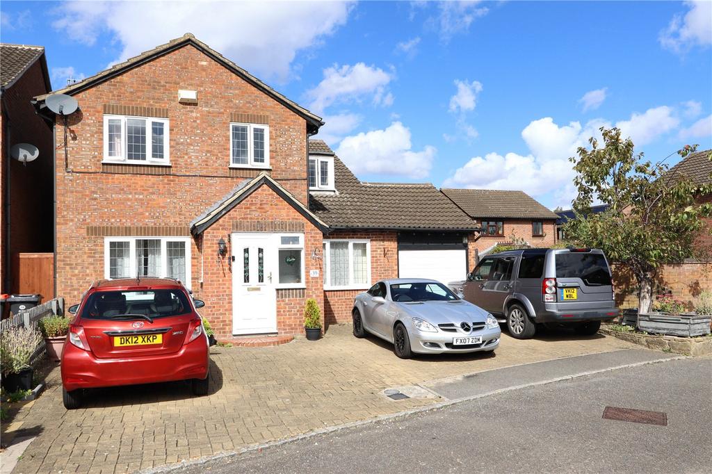 Edgecote, Great Holm, MK8 5 bed detached house - £2,000 pcm (£462 pw)