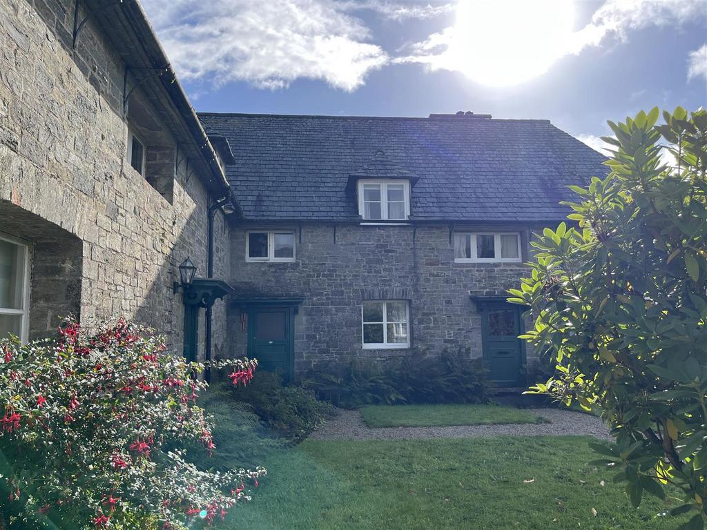 Venn Hill, Milton Abbot 3 bed terraced house - £275,000