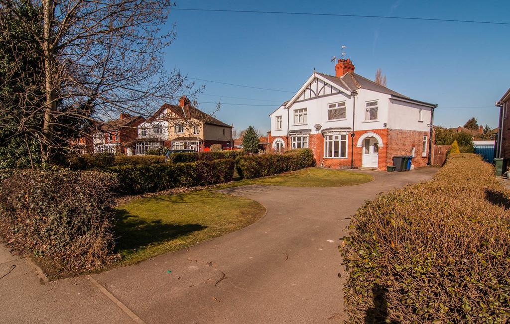 Sprotbrough Road, Doncaster DN5 3 bed semi-detached house - £825 pcm (£ ...