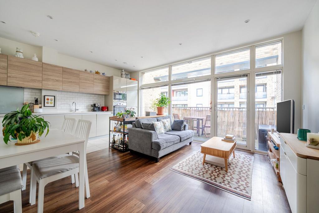Palmerston Road, Acton, London, W3 2 bed flat for sale - £500,000