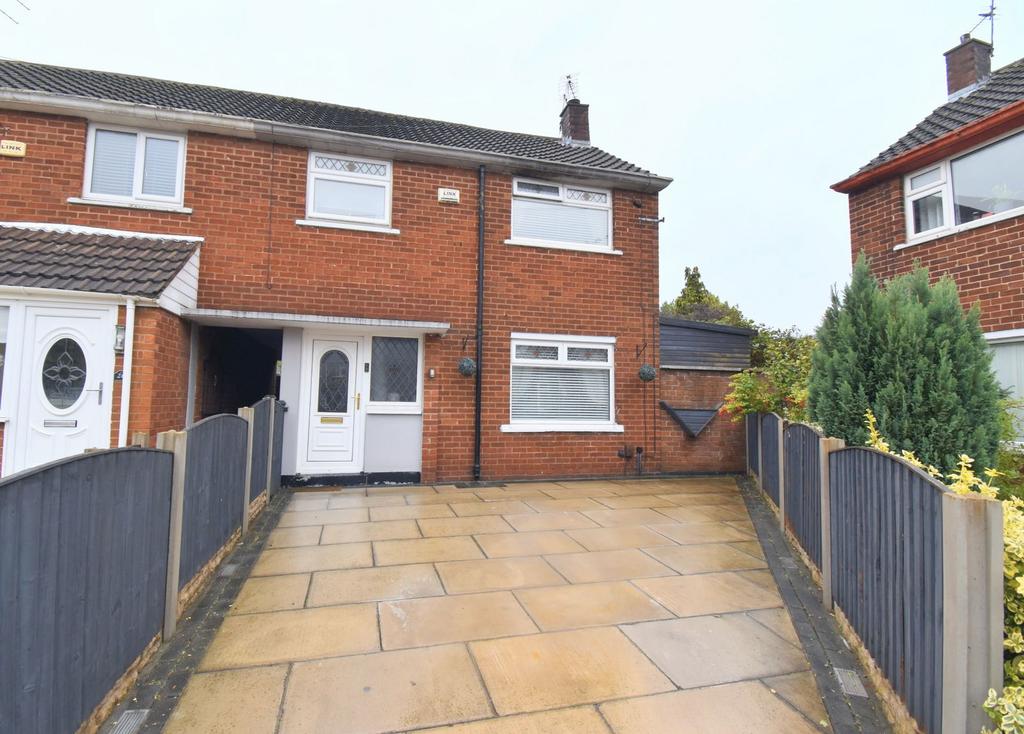 Coronet Way, Widnes, WA8 8BA 3 bed end of terrace house - £185,000