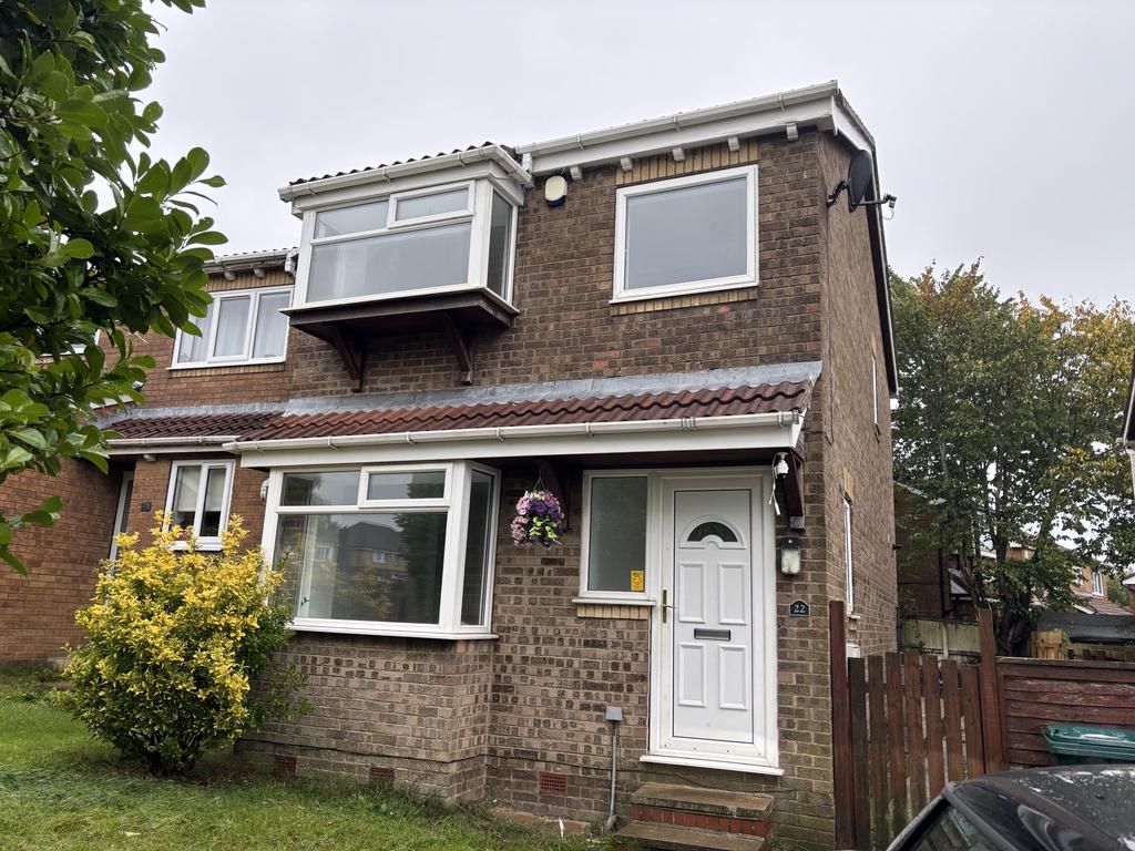Linnhe Avenue, Bradford BD6 3 bed detached house - £850 pcm (£196 pw)