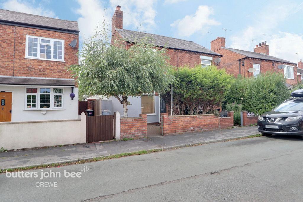 New Street, Haslington 2 bed semi-detached house - £140,000