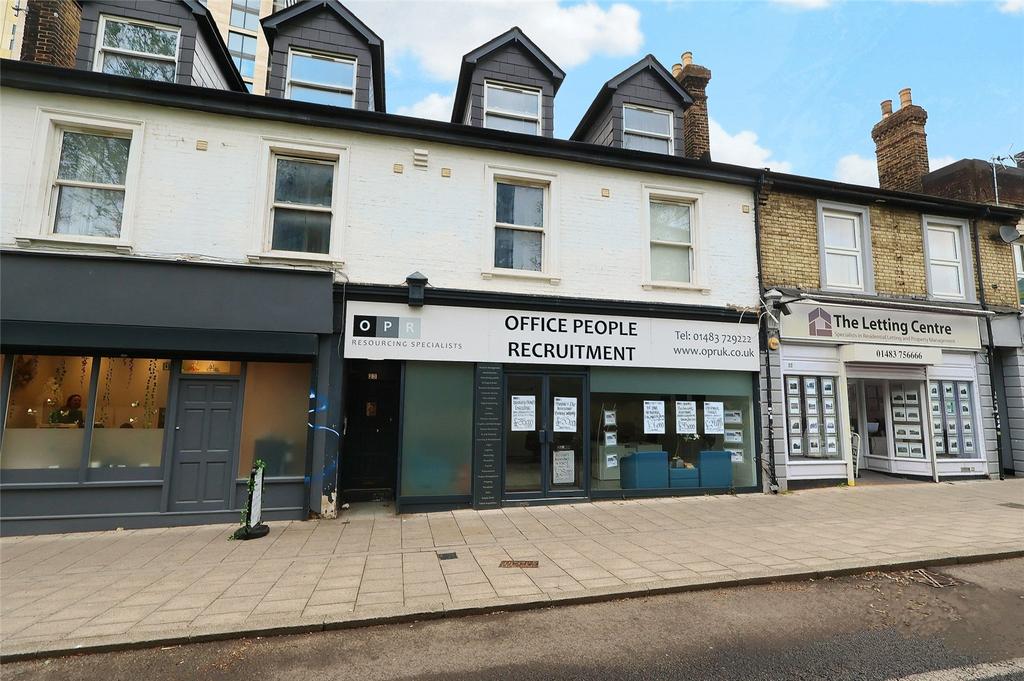 High Street, Woking, Surrey, GU21 Studio to rent - £950 pcm (£219 pw)