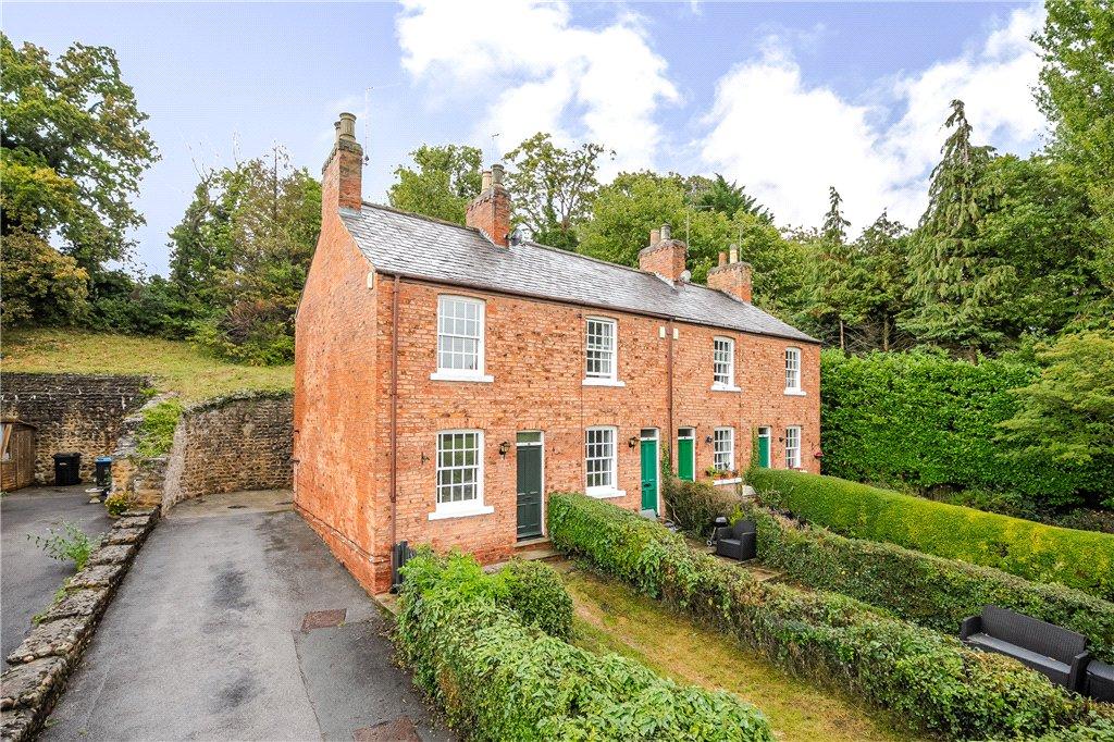 Ure Bank Terrace, Ripon, North Yorkshire 1 bed house - £185,000