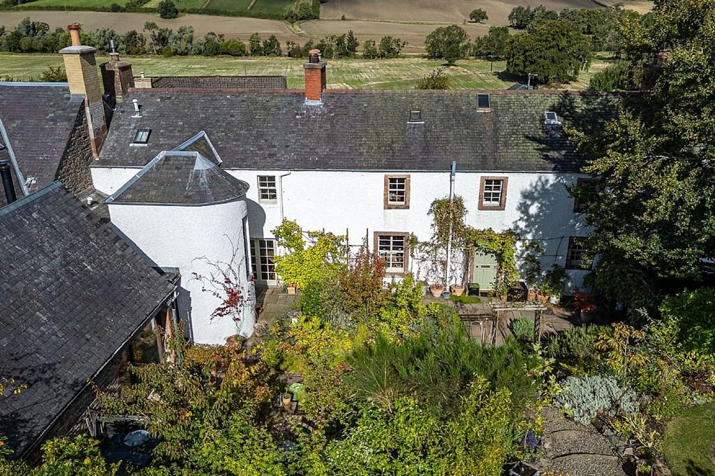 Cockspurs, Lilliesleaf TD6 9JD 5 bed terraced house for sale - £495,000