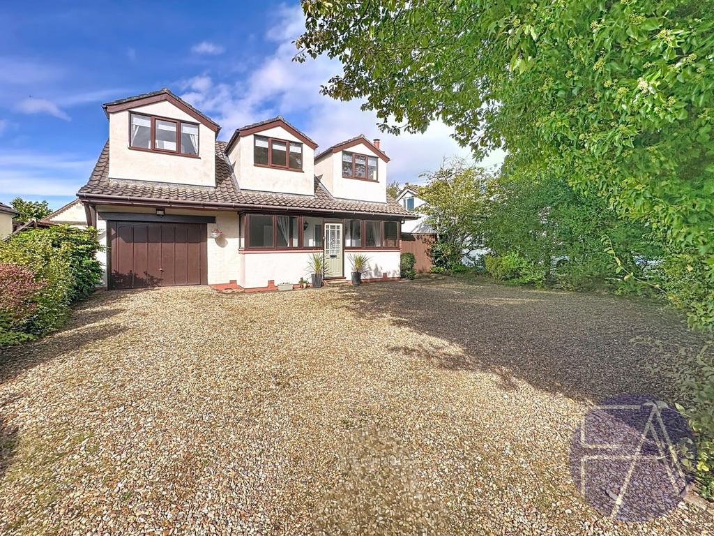 Moss Side, Liverpool L37 5 bed detached house - £440,000