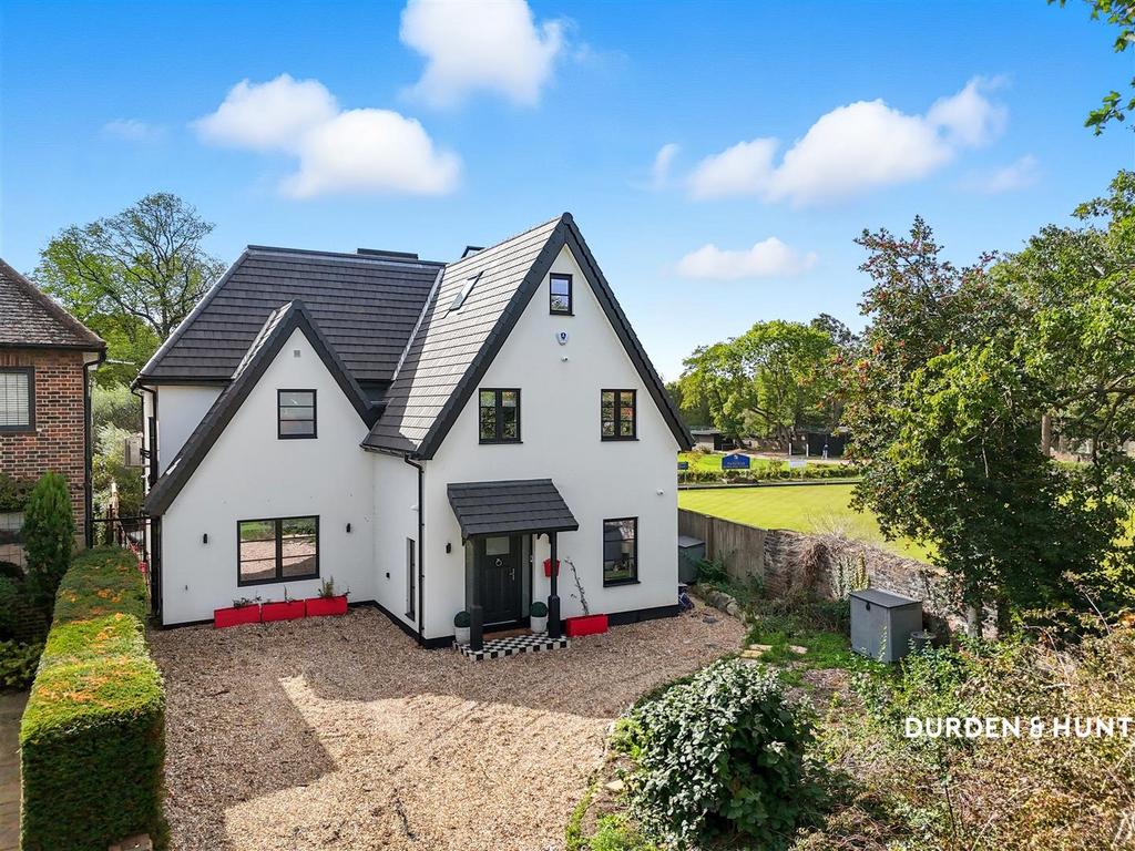 The Warren Drive, Wanstead E11 6 bed detached house for sale - £3,500,000