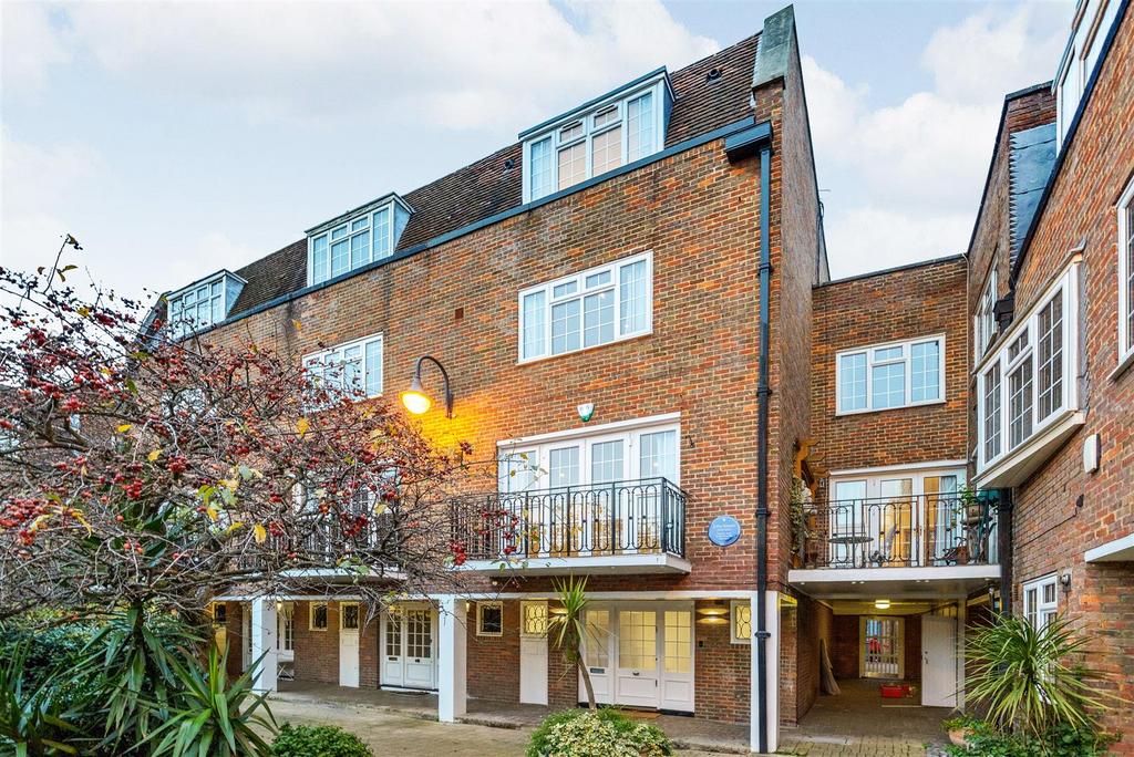Robert Close, Maida Vale, W9 4 bed house - £6,998 pcm (£1,615 pw)