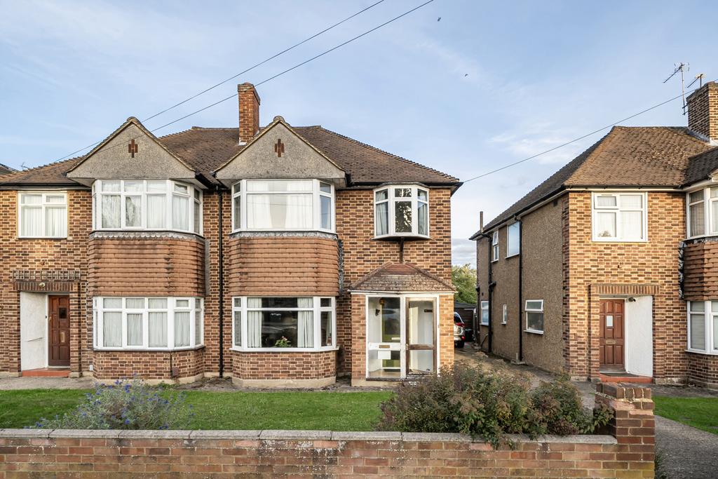 Long Lane, Hillingdon, Uxbridge 3 bed semi-detached house - £625,000
