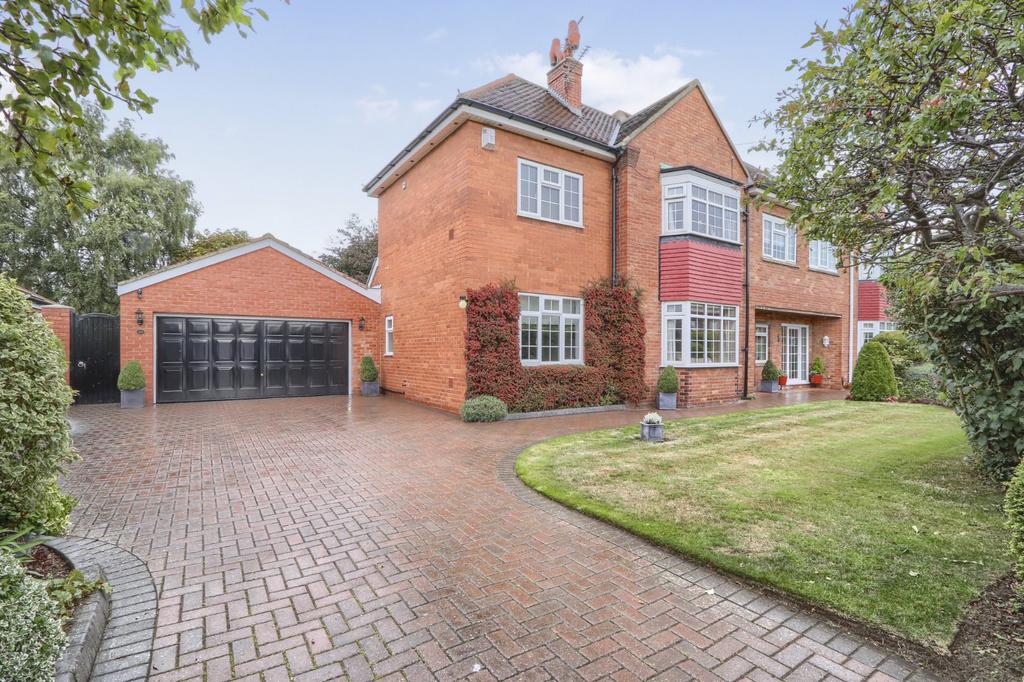 Crooks Barn Lane, Crooksbarn 5 bed semi-detached house for sale - £475,000