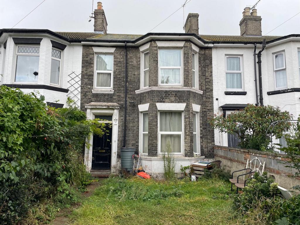 2 Queens Square, Regent Road, Great... 3 bed terraced house - £130,000