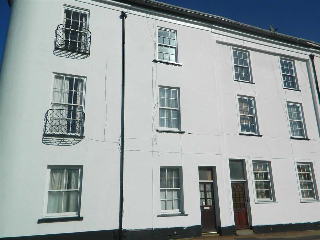 Magdalen Street, Exeter 1 bed apartment - £675 pcm (£156 pw)