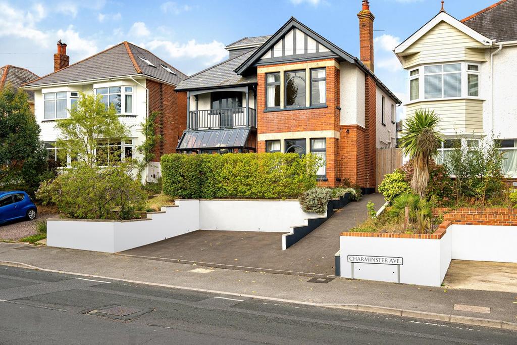 Charminster Avenue, Bournemouth, BH9 5 bed detached house for sale - £ ...