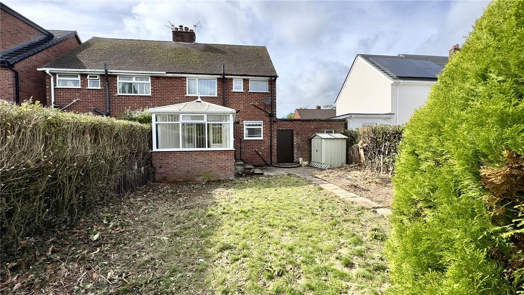 Kings Drive, Thingwall, Wirral, CH61 3 bed semi-detached house - £230,000