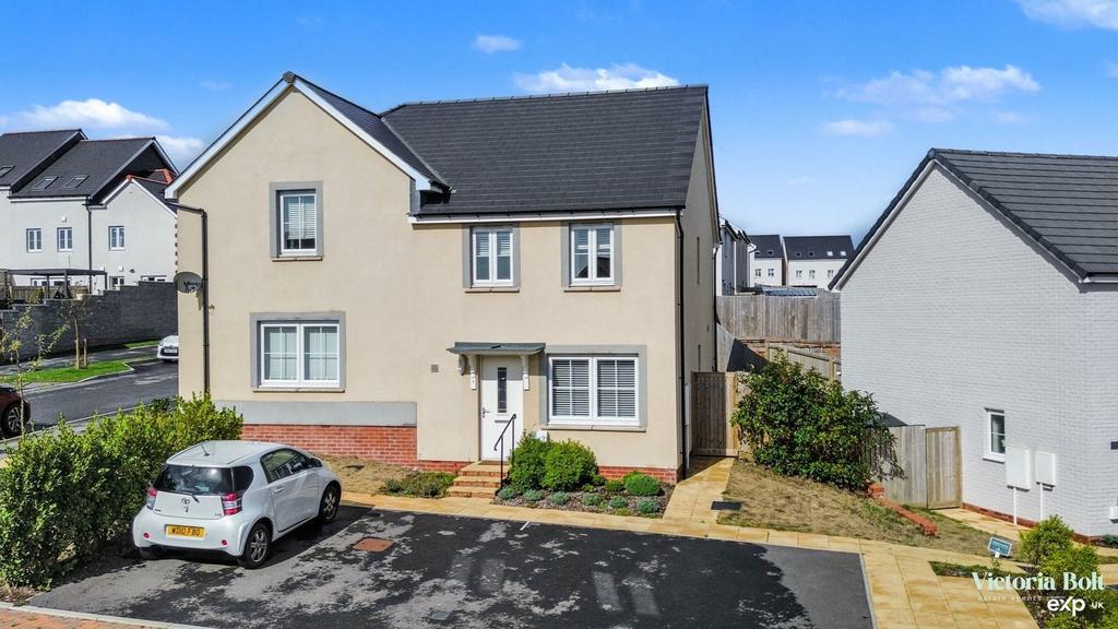 Hawkins Lea, Saltash PL12 3 bed semi-detached house for sale - £270,000