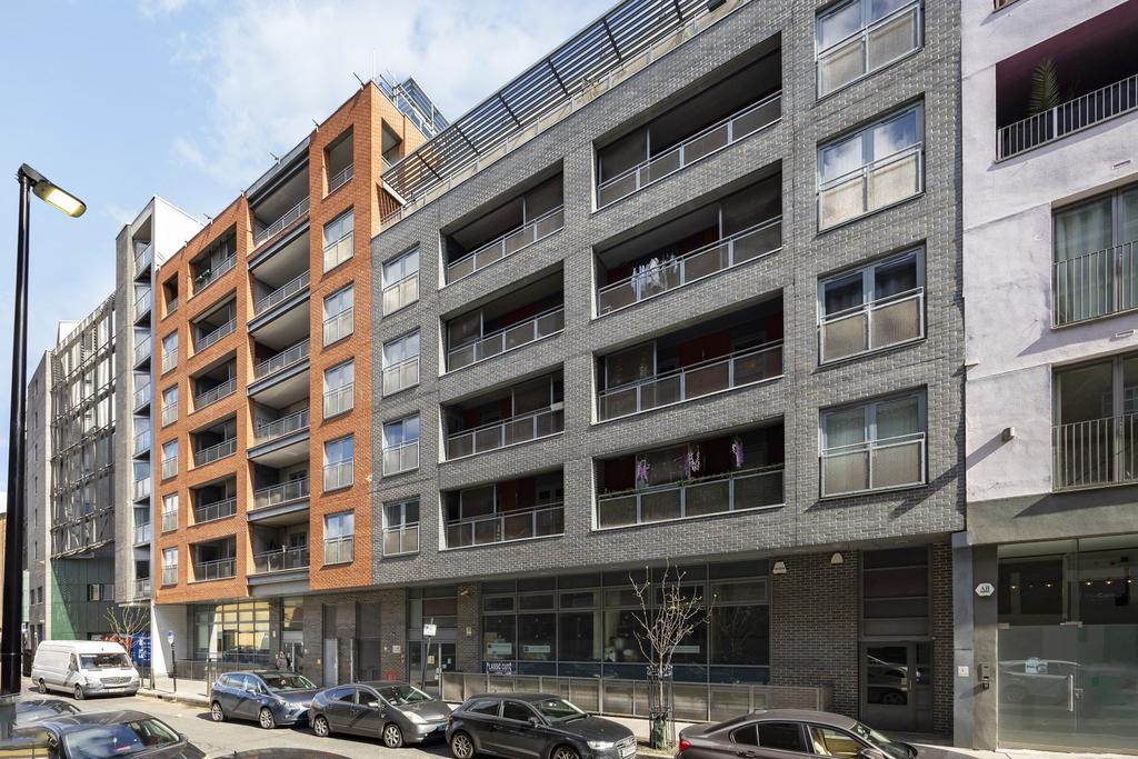 Jacobs Court, Plumbers Row, London, E1 2 bed apartment - £2,500 pcm (£ ...