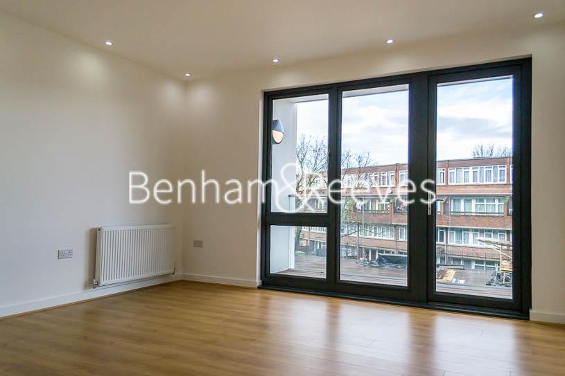 Stewarts Road, Nine Elms SW8 1 bed apartment to rent - £2,250 pcm (£519 pw)