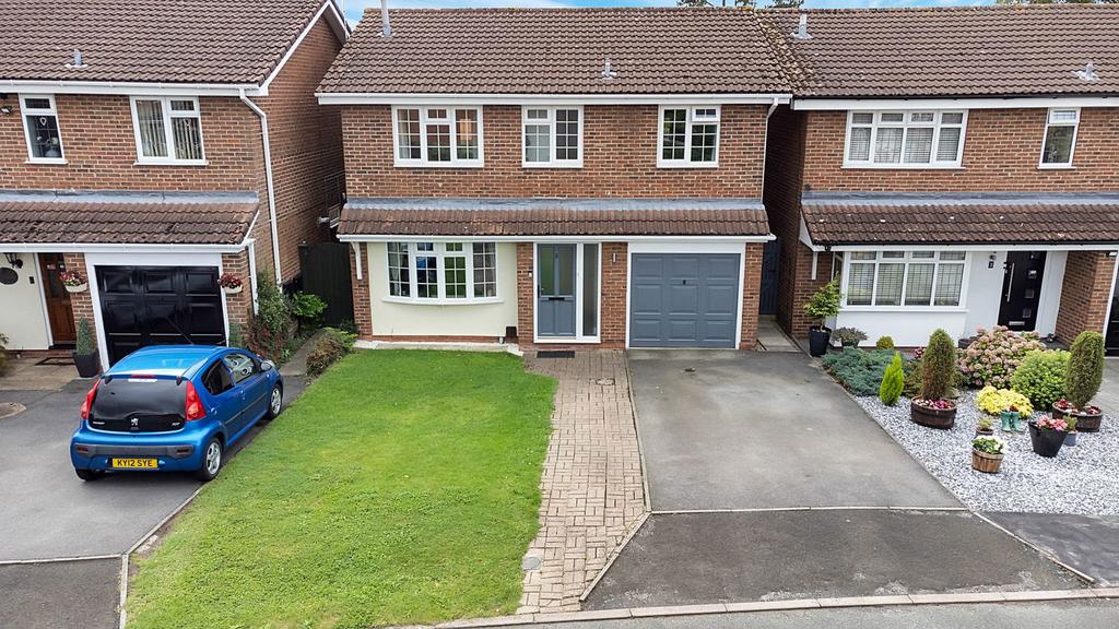 Verity Close, Crewe CW1 4 bed detached house - £425,000