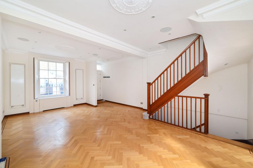 Trevor Place, SW7 5 bed terraced house - £11,917 pcm (£2,750 pw)