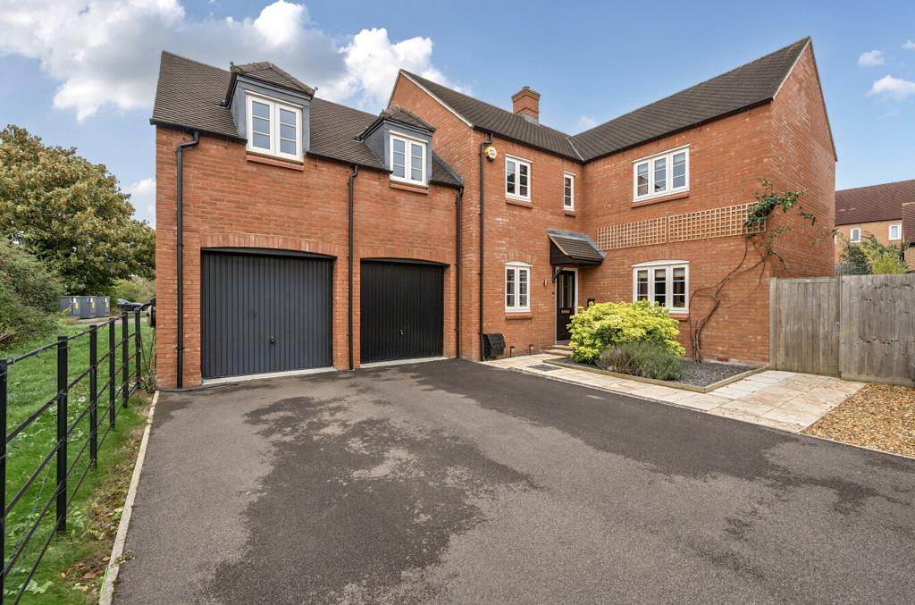Cartmel Close, Towcester... 5 bed detached house for sale - £685,000
