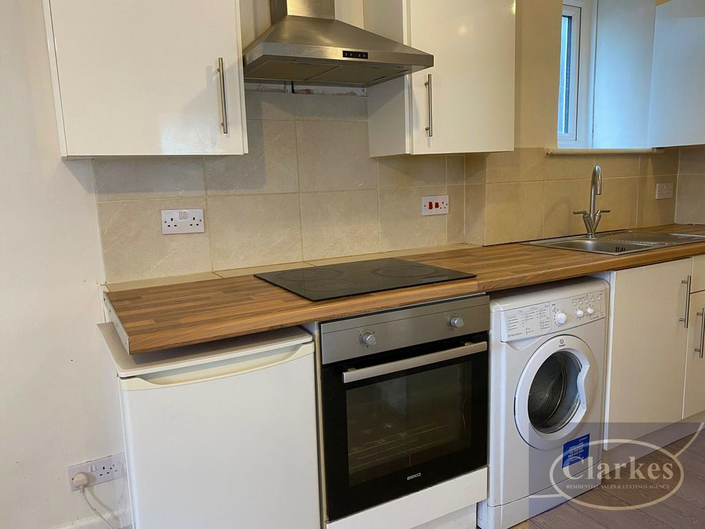 Lansdowne Road, Lansdowne Road, Dorset 1 bed flat to rent - £800 pcm (£ ...