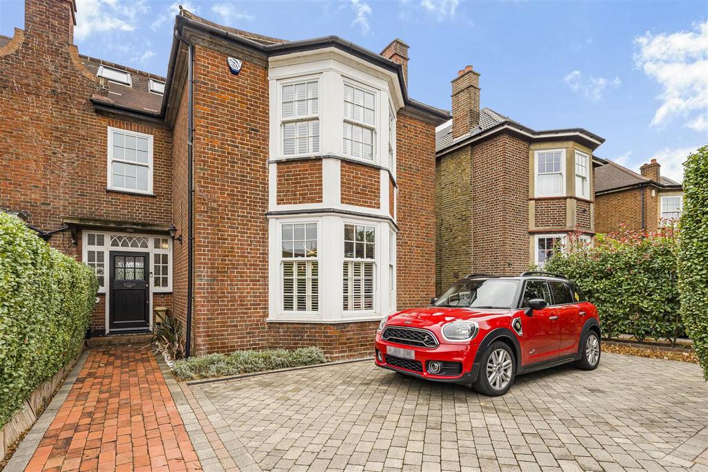 Grand Drive, Raynes Park SW20 5 bed semi-detached house for sale - £ ...