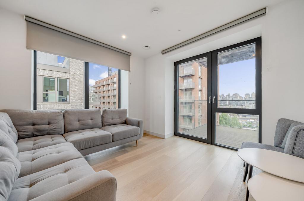 at Folio London, Flat 64, William... 2 bed apartment - £2,450 pcm (£565 pw)