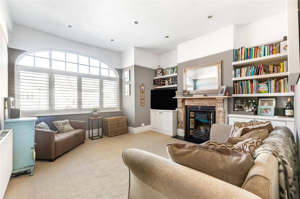 Mitcham Lane, Furzedown, SW16 4 bed apartment - £550,000