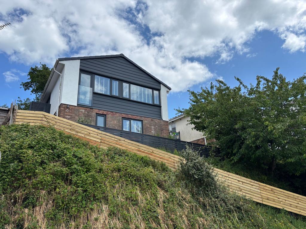 Pellew Way, Teignmouth, TQ14 3 bed detached house - £1,350 pcm (£312 pw)