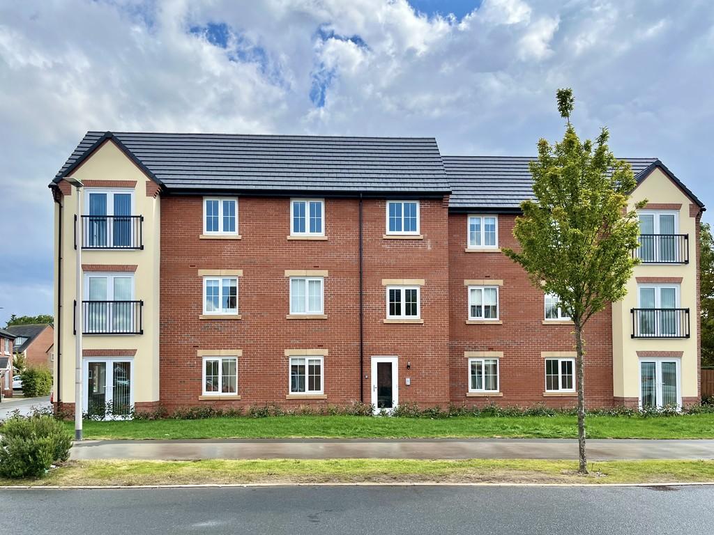 Samuel Armstong Way, Crewe, Cheshire 2 bed apartment - £900 pcm (£208 pw)